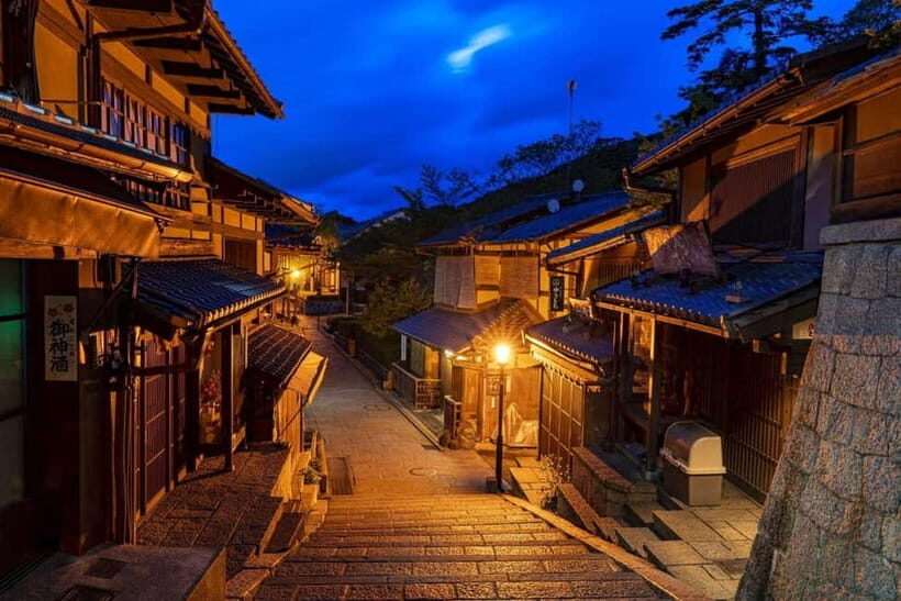 Gion Twilight Walk: Geisha & Hidden Kyoto - Who Should Consider This Tour?