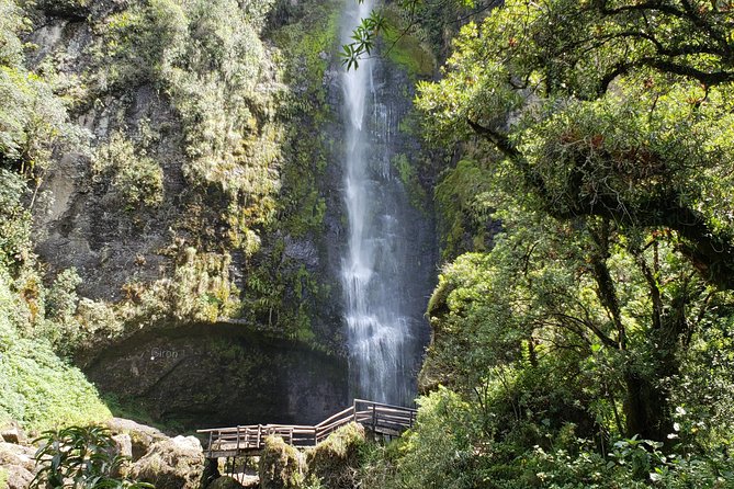 Giron Waterfall and Busa Lake - Discovering the Giron Waterfall