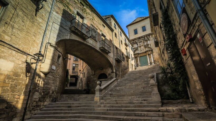 Girona and Figueres Full-Day Tour with Hotel Pick Up - FAQs