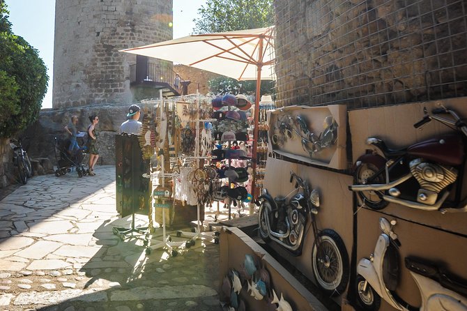 Girona & Costa Brava Small Group Tour From Barcelona with Pickup - FAQ