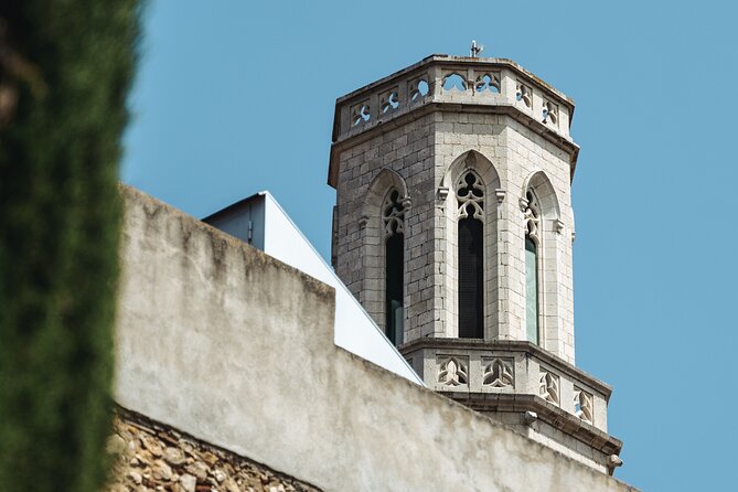 Girona, Figueres, Dalí Museum and Cadaqués Tour From Barcelona - Taking in the Dalí Museum in Figueres