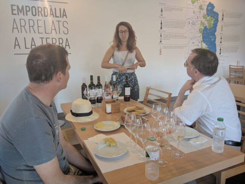 Girona: Local Wineries Tour with Breakfast and Wine Tasting - What We Loved About This Tour