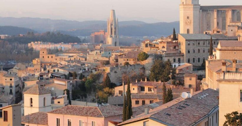 Girona: Private History Tour - Authentic Experiences and Local Tips