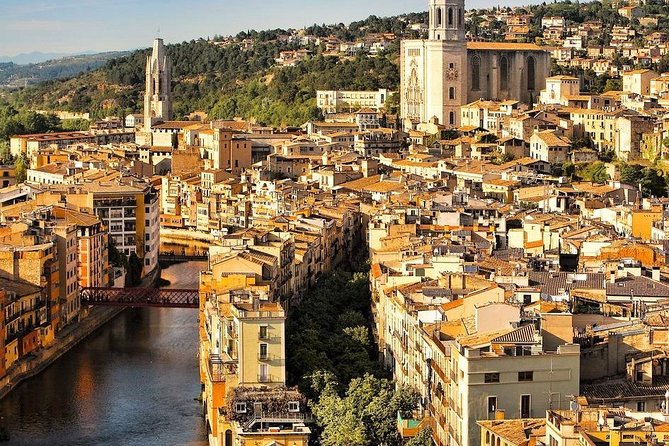 Girona Private History Tour - Accessibility and Transportation Options