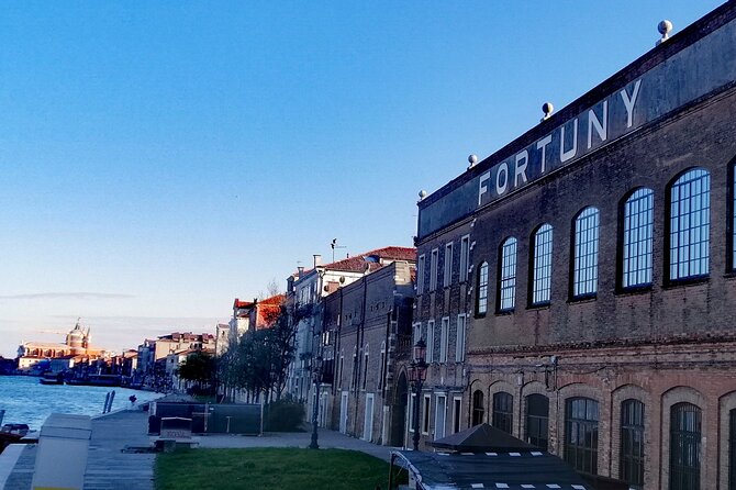 Giudecca Island Discovery Tour - Emerging Art Scene on Giudecca