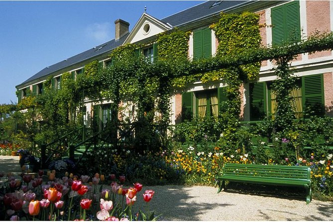 Giverny and Versailles Private Full-Day Tour - Who Should Consider This Tour?