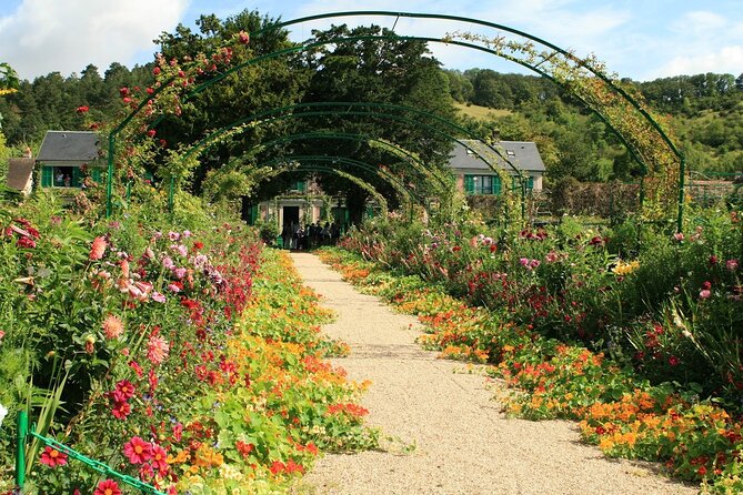 Giverny Half-Day Guided Tour From Paris - What to Expect on Your Tour