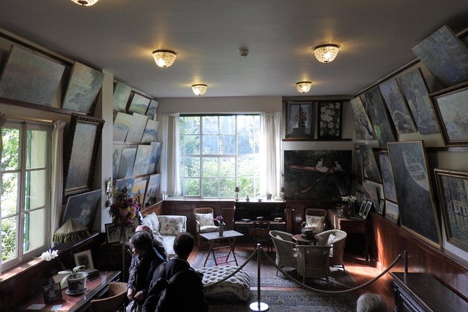 Giverny Monet House and Gardens Skip the Line Walking Tour - Tour Logistics and Language Considerations