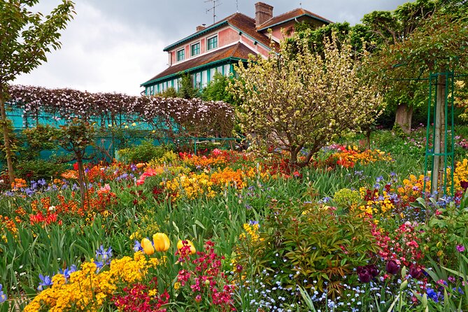 Giverny Monets House and Gardens Half Day Tour from Paris - The Journey Back to Paris