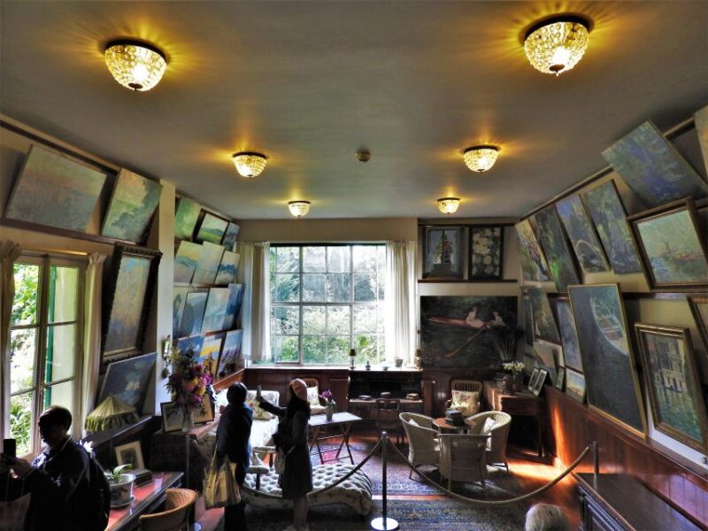 Giverny: Monets House and Gardens Skip-the-Line Tour - Who Should Consider This Tour?