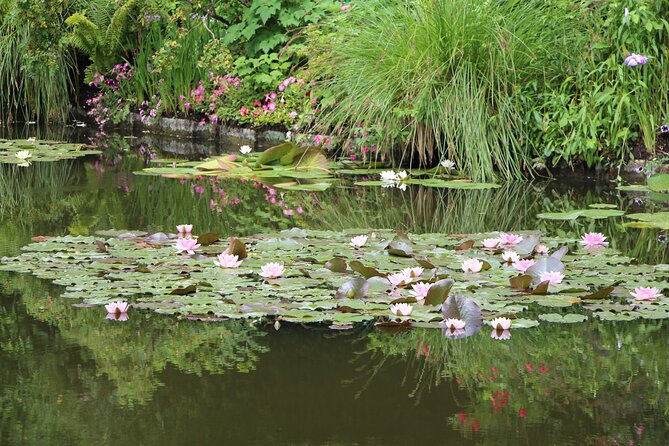 Giverny Monet's House Gardens Small-Group with Hotel* Pickup - Analyzing the Cost and Value