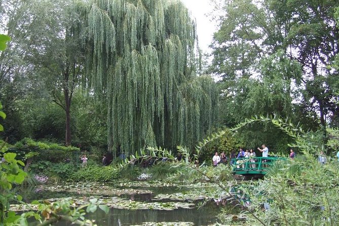 Giverny Monet's House Gardens Small-Group with Hotel* Pickup - The Ideal Traveler for This Tour