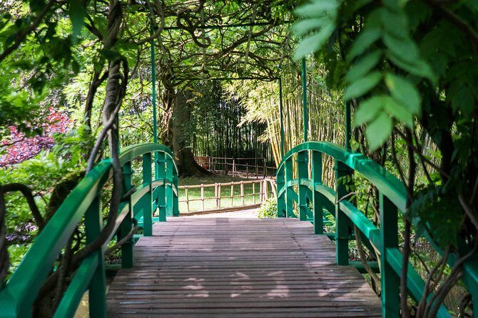 Giverny Small-Group Half Day Trip with Monets Gardens from Paris - Authentic Traveler Feedback