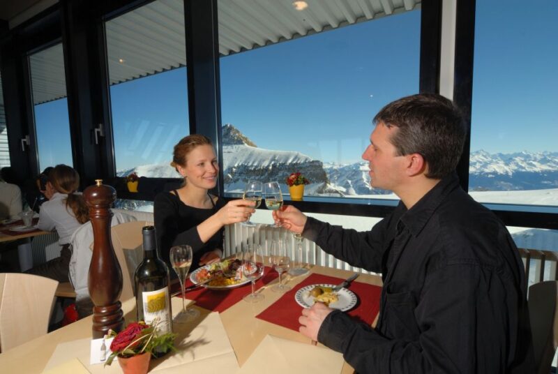 Glacier 3000 and Montreux Small Group Tour - Exploring Glacier 3000