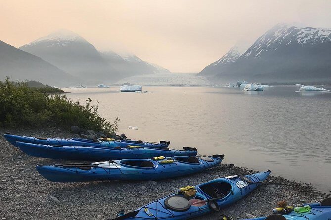 Glacier Blue Kayak & Grandview Tour - An In-Depth Look at the Glacier Blue Kayak & Grandview Tour