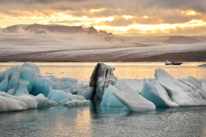 Glacier Lagoon & Northern Lights Small-Group Tour From Reykjavik - Making the Most of Your Tour