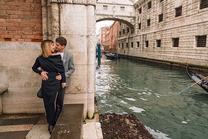 Glam photoshoot in hidden Venice! (up to 4) - What to Expect from the Venice Photoshoot