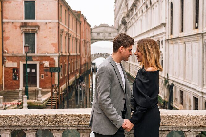 Glam photoshoot in hidden Venice! (up to 4) - Value and Practicalities
