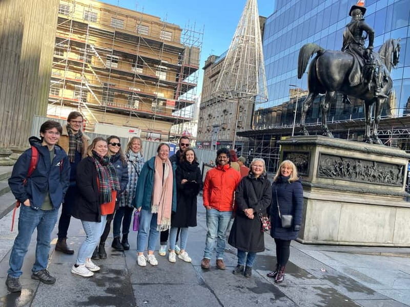 Glasgow: Historical Walking Tour: Guided by a local actor - A Deep Dive into the Experience