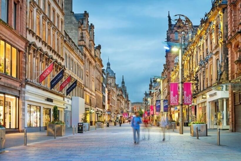 Glasgow: Private Custom Walking Tour with a Local Guide - Exploring Glasgow with a Local Guide: What to Expect