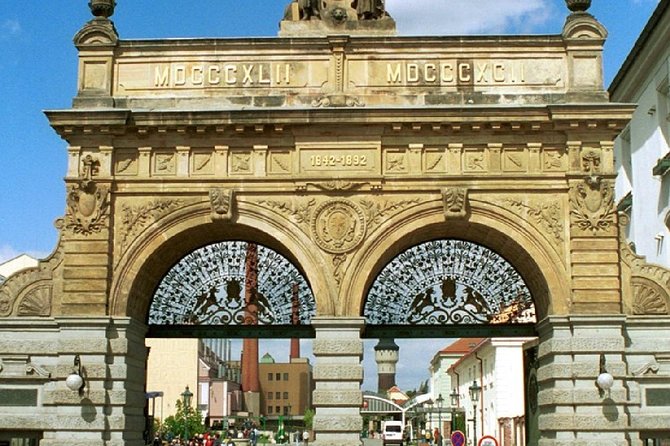 Glass and Brewery Day Trip From Prague - Transportation and Accessibility