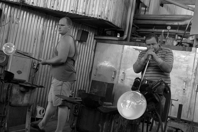 Glass and Brewery Day Trip From Prague - Lunch at Restaurace & Hotel U Salzmannů