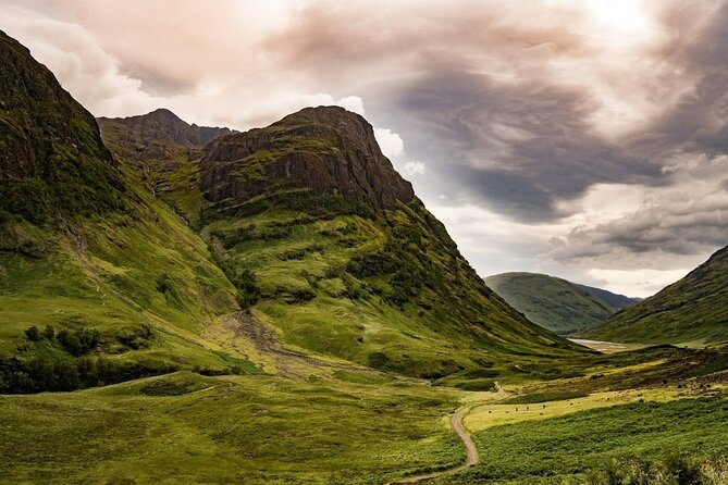 Glencoe, Scenic Walk & Highlands Guided Tour Starting Glasgow - Hiking on the West Highland Way
