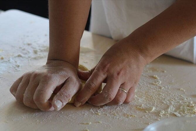 Gluten free pasta and dessert class 6 guests max - A Closer Look at Florence’s Gluten-Free Pasta and Dessert Class