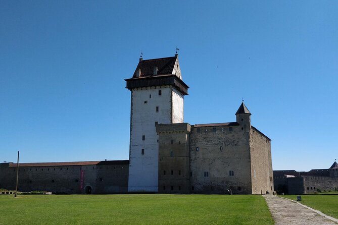 Go East – Private 1 Day Trip to Russian Border - The Natural Beauty of Valaste Waterfall