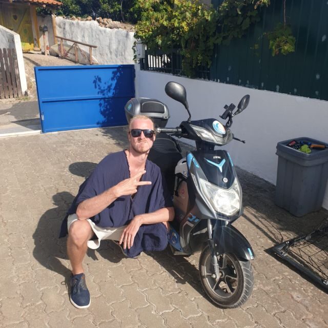 Go Green, Go Free: Rent E-Scooters Easy in Ericeira - Who Should Consider This Experience?