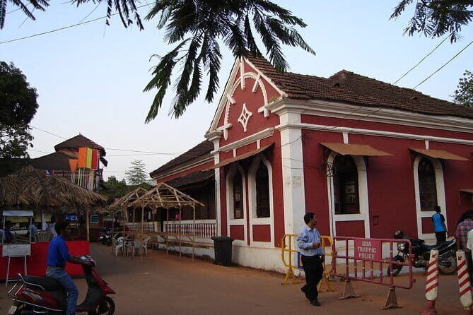 Goa at Night - Sightseeing, Cruise and Dinner in Local Restaurant - FAQs