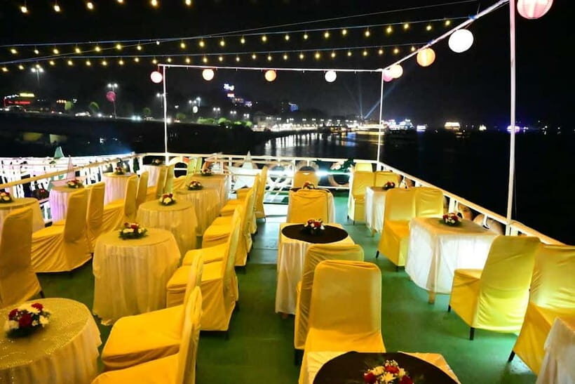 Goa: Cruise with Hotel Transfers, 2 Beers, DJ, and Dinner - FAQ