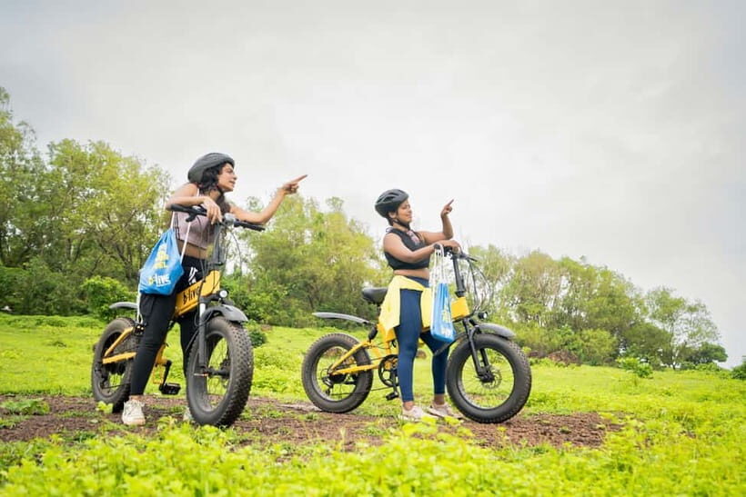 Goa: Vagator Village E-Bike Tour with Chapora Fort Sunset - Key Points