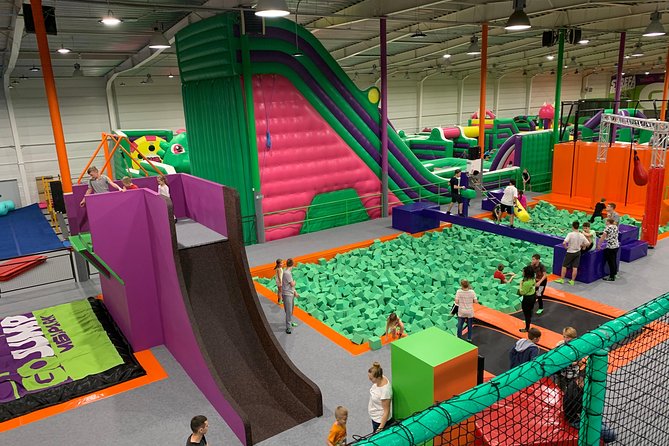GOJUMP MEGAPARK Kraków-Sikorki - 1 Hour Trampoline Park Ticket - Getting There