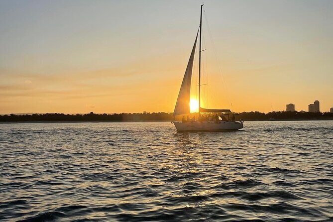 Gold Coast 2 hour Sunset Sailing Cruise with Drinks&Tasting Plate - Who Will Love This Experience?