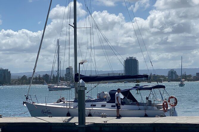 Gold Coast Breakfast Sailing Cruise with snacks & bubbles - FAQ