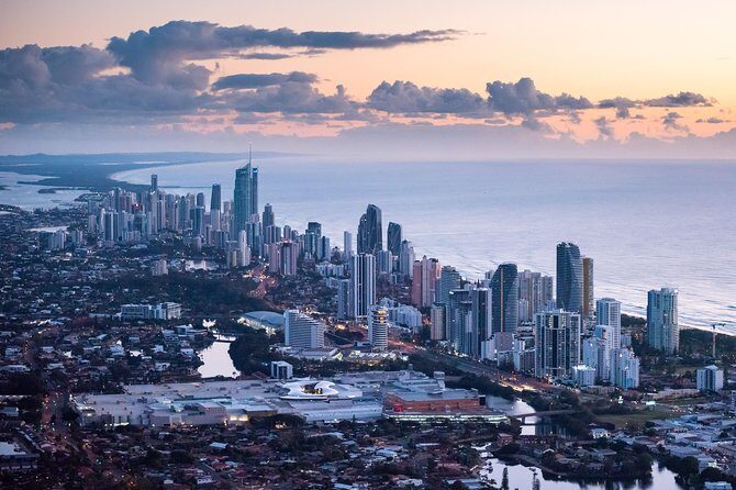 Gold Coast Hot Air Balloon with 5 Star Champagne Buffet Breakfast - Who Should Consider This Tour?