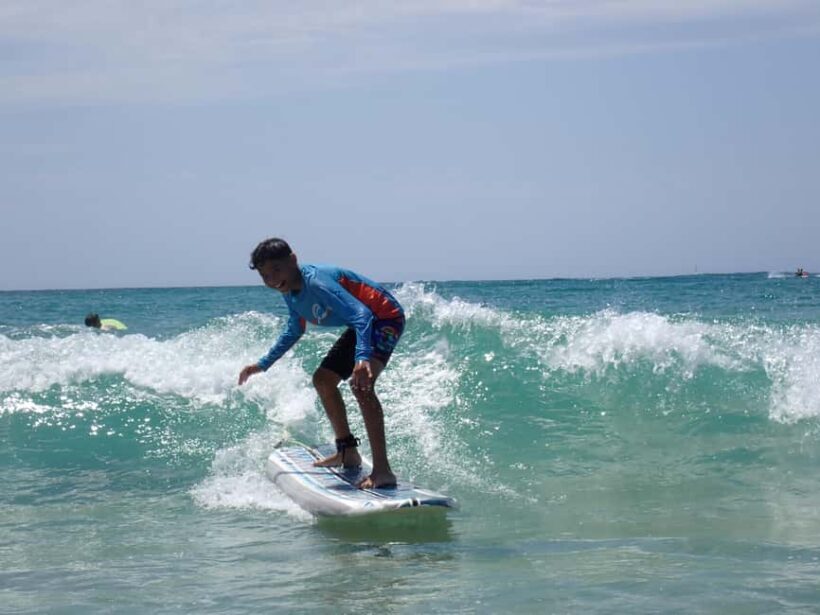 Gold Coast: Kids-Only Beginner Surf Lesson (Ages 6-12) - Key Points