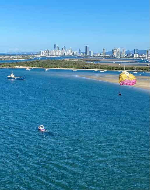 Gold Coast: Parasailing in Surfers Paradise with Free Photos - An Overview of the Experience