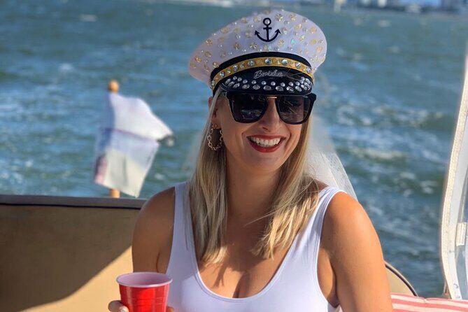 Gold Coast Private Skippered Limo on the Water Canal Cruise - An Overview of the Experience