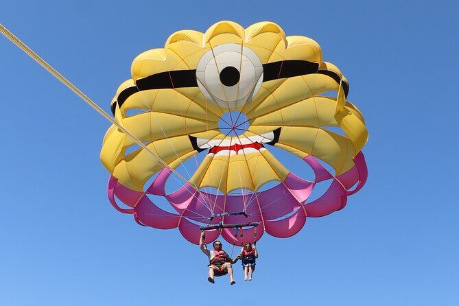 Gold Coast & Surfers Paradise - Parasail & V8 Jetboat Combo - The Experience in Action: Visualizing Your Day