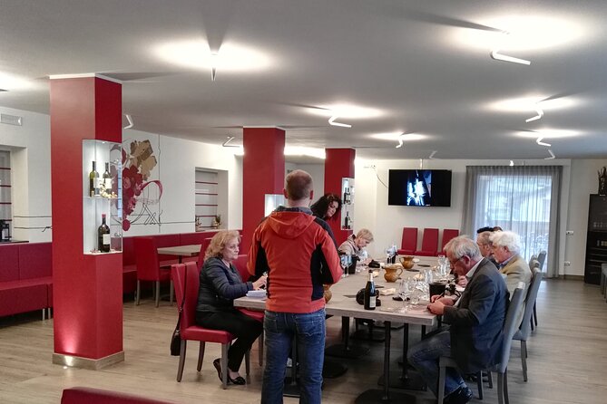 GOLD EXPERIENCE - Winery Tour & Tasting at Villa Corniole - Meeting Point and Schedule