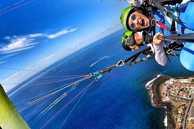 GOLD Paragliding Flight Including Videos/Photos, T-Shirt and a Bottle of Cava - Paragliding Equipment and Gear