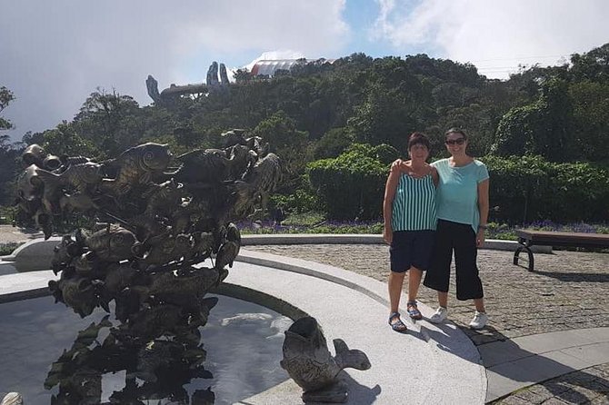 Golden Bridge & Hoi An City Tour with RiverBoat Ride-Night Market - FAQs