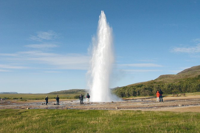 Golden Circle 7 Hours Bus Tour from Reykjavik - Who is This Tour Best For?