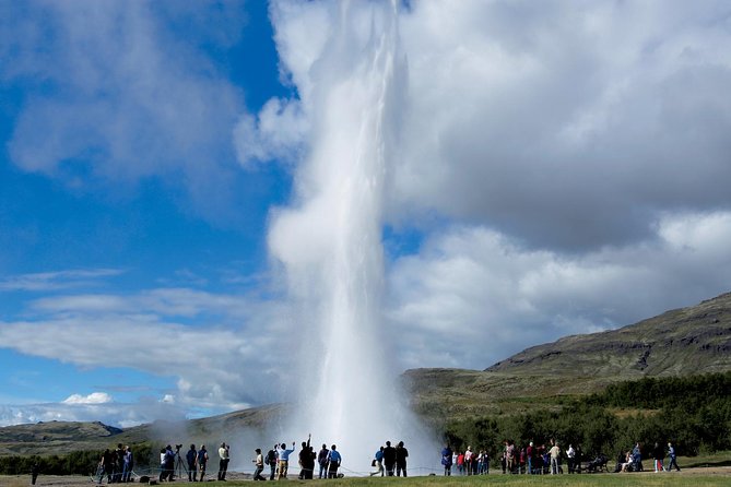 Golden Circle and Fontana Geothermal Spa Day Trip From Reykjavik - Majestic Gullfoss Waterfall