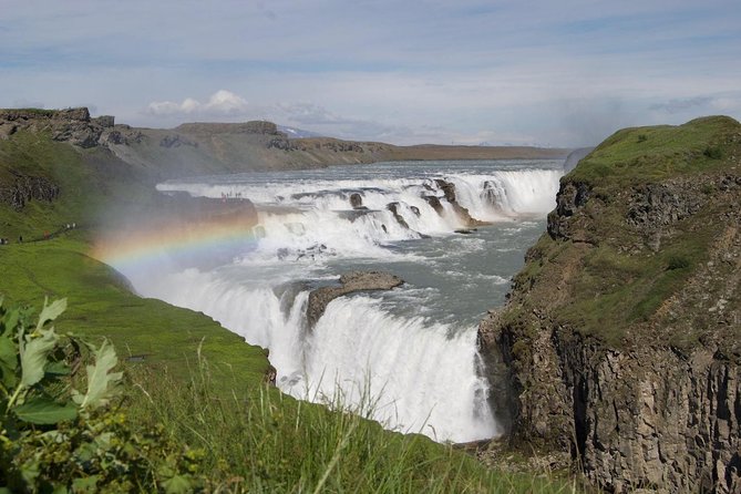 Golden Circle & Secret Lagoon & Friðheimar (lunch included) - PRIVATE TOUR - Who Should Consider This Tour?