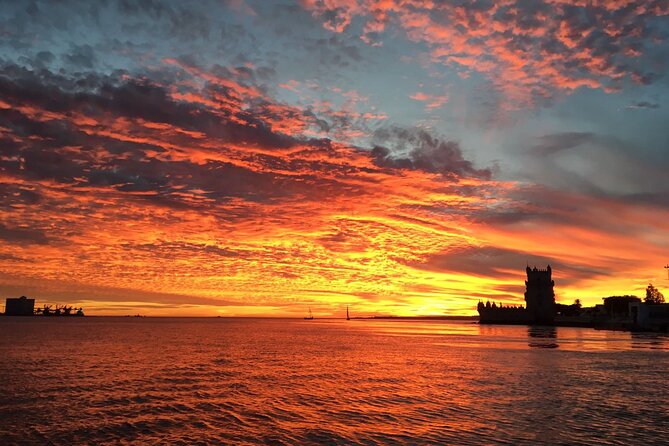 Golden Hour Boat Tour Review: A Scenic Delight - Included Amenities and Exclusions