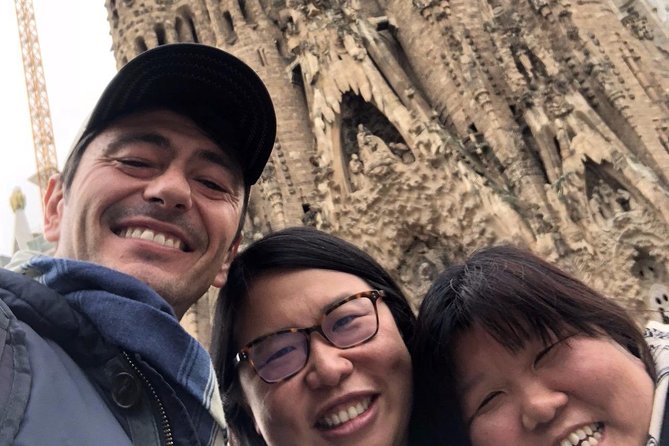 Golden Hour in Gaudi's Sagrada Familia with expert Guide - Who Will Love This Tour?