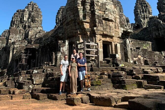 Golden Sunrise at Angkor Wat Private Guided Tour - Who Should Consider This Tour?